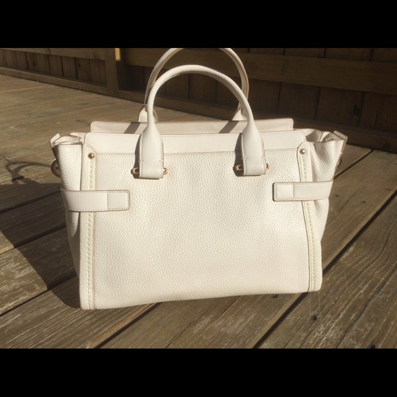 Coach | Bags | Coach Swagger Carryall In Pebble Leather | Poshmark